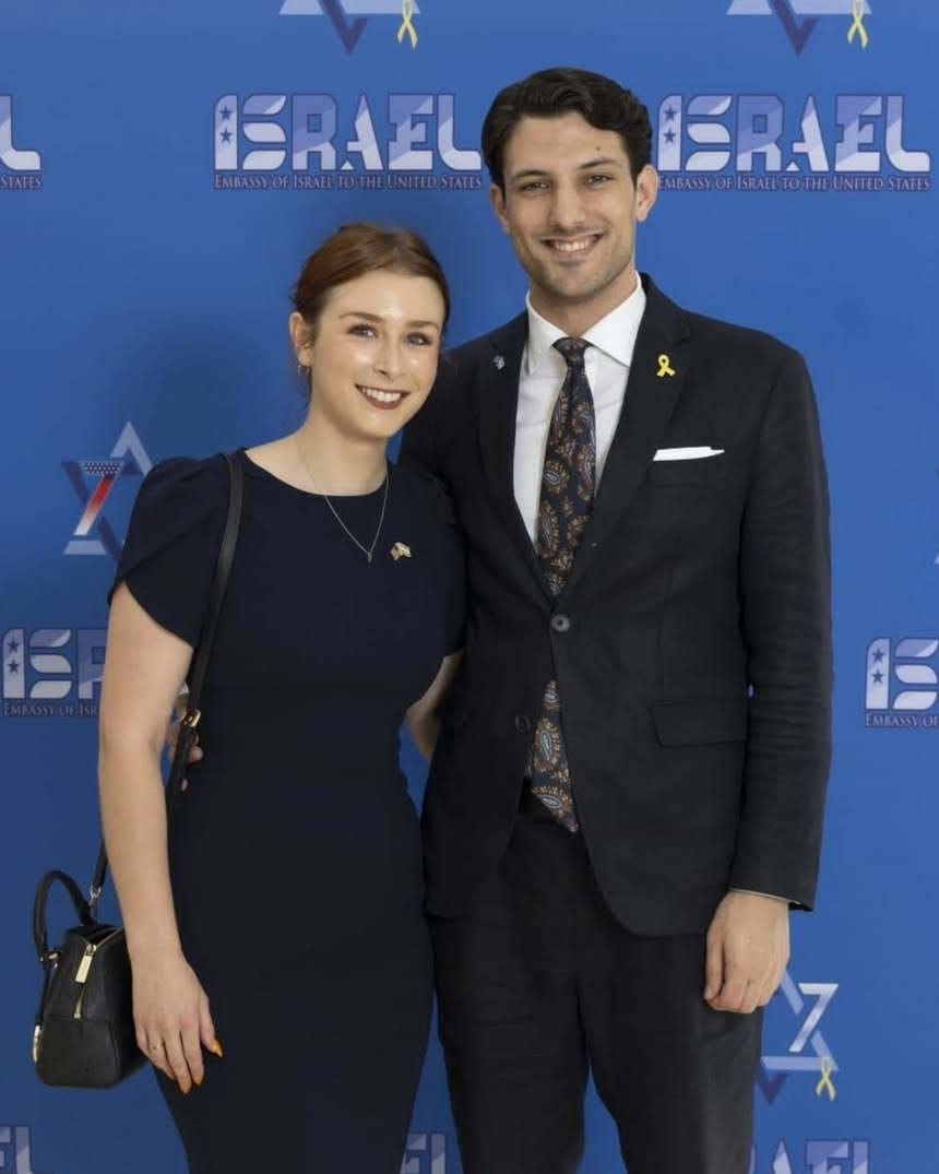 Israeli Embassy Staff Fatally Shot Outside Jewish Museum in D.C. • Over ...